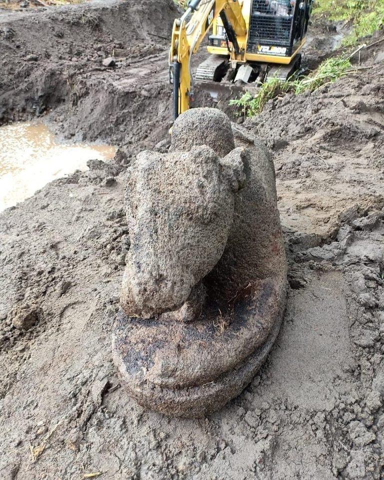 Penemuan Dua Arca & Struktur Batu diduga Struktur Candi di Kabupaten ...