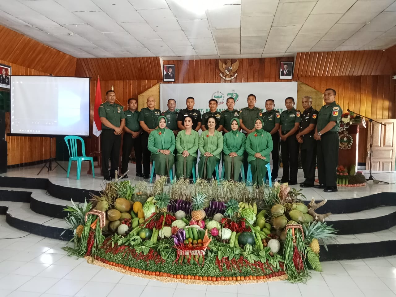 Semarak HUT ke-79 Persit Kartika Chandra Kirana di Kodim 1305/BT: perkuat peran ibu persit ...